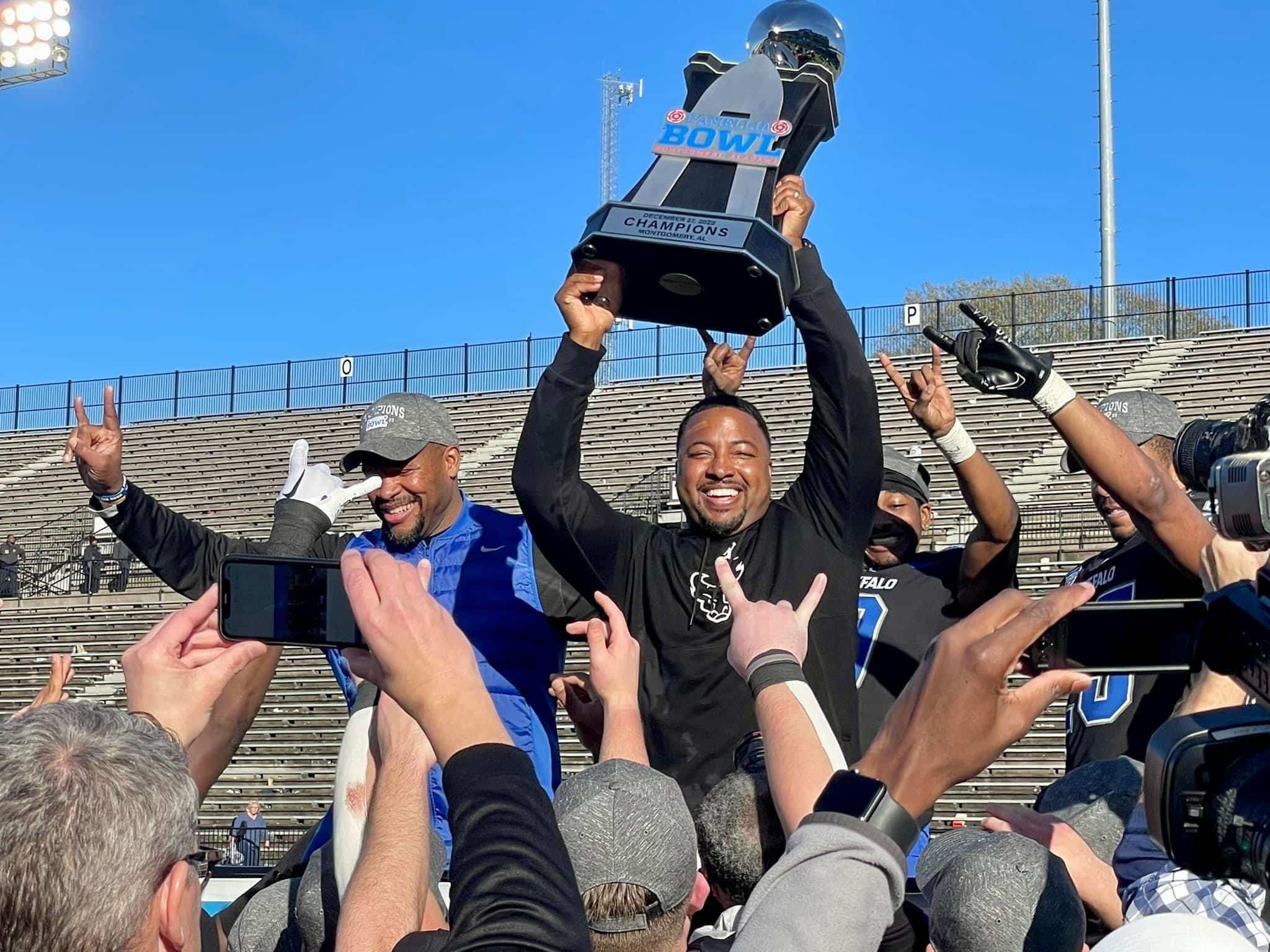 Buffalo Controls Clock; Georgia Southern in Camellia Bowl Win - IS4S ...