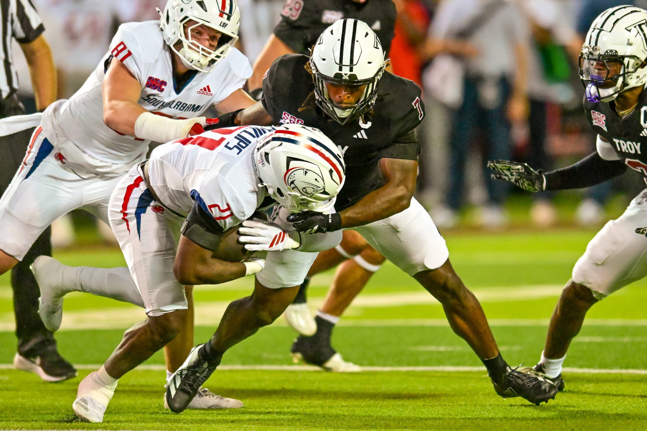 Stringer Leads Opportunistic Defense - IS4S Salute to Veterans Bowl Bowl